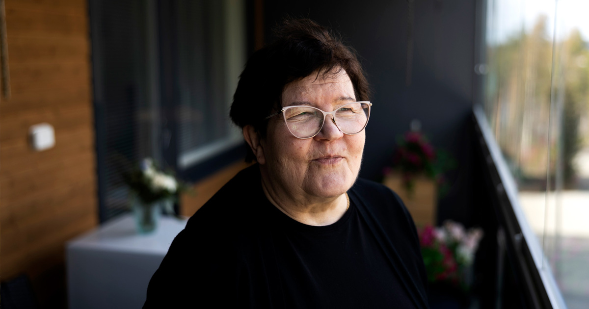 Irja, 72, muutti karjatilalta kerrostaloon elämän keskelle: ”Minä ...