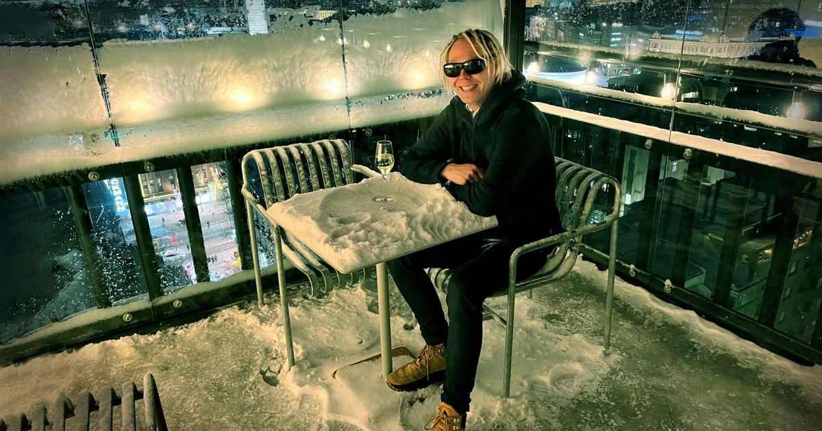 Raptori-yhtyeestä tuttu Jufo Peltomaa meinasi jäädä autokaupassa yksin ...