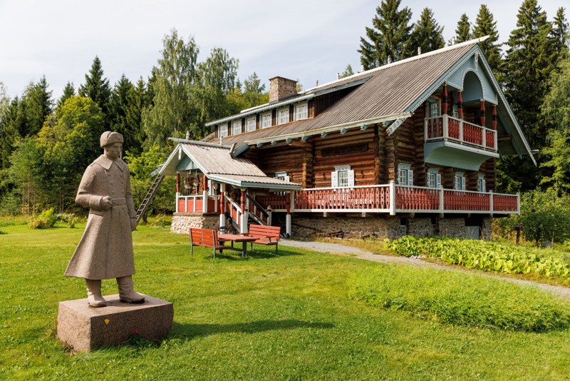 Vaikka Aira ja Kiti Samulin yöpyisivät eri osoitteissa, Kitin ei ...